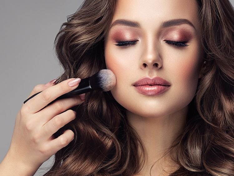 Bold and Edgy Aesthetic Makeup Ideas: Defying Convention - Skincare ...